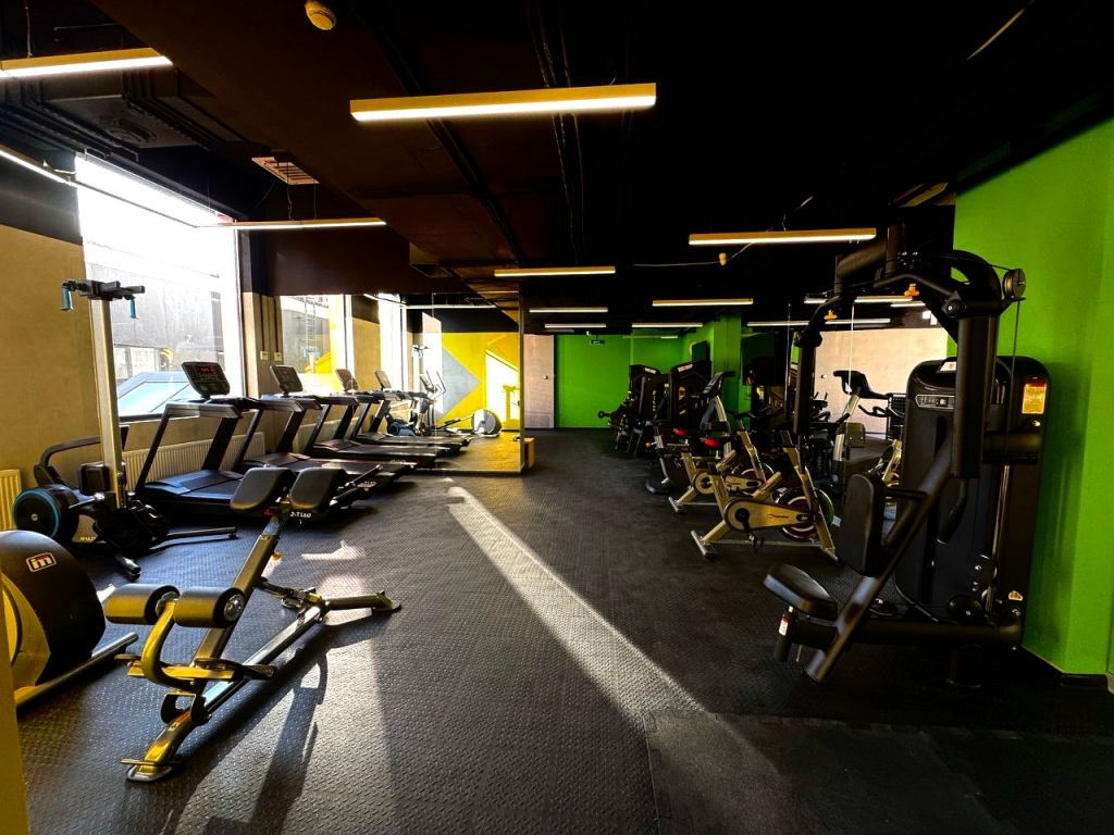 Фитнес-клуб XFIT Point Спутник в Красногорске: узнать цену на абонемент, расписание, стоимость ...